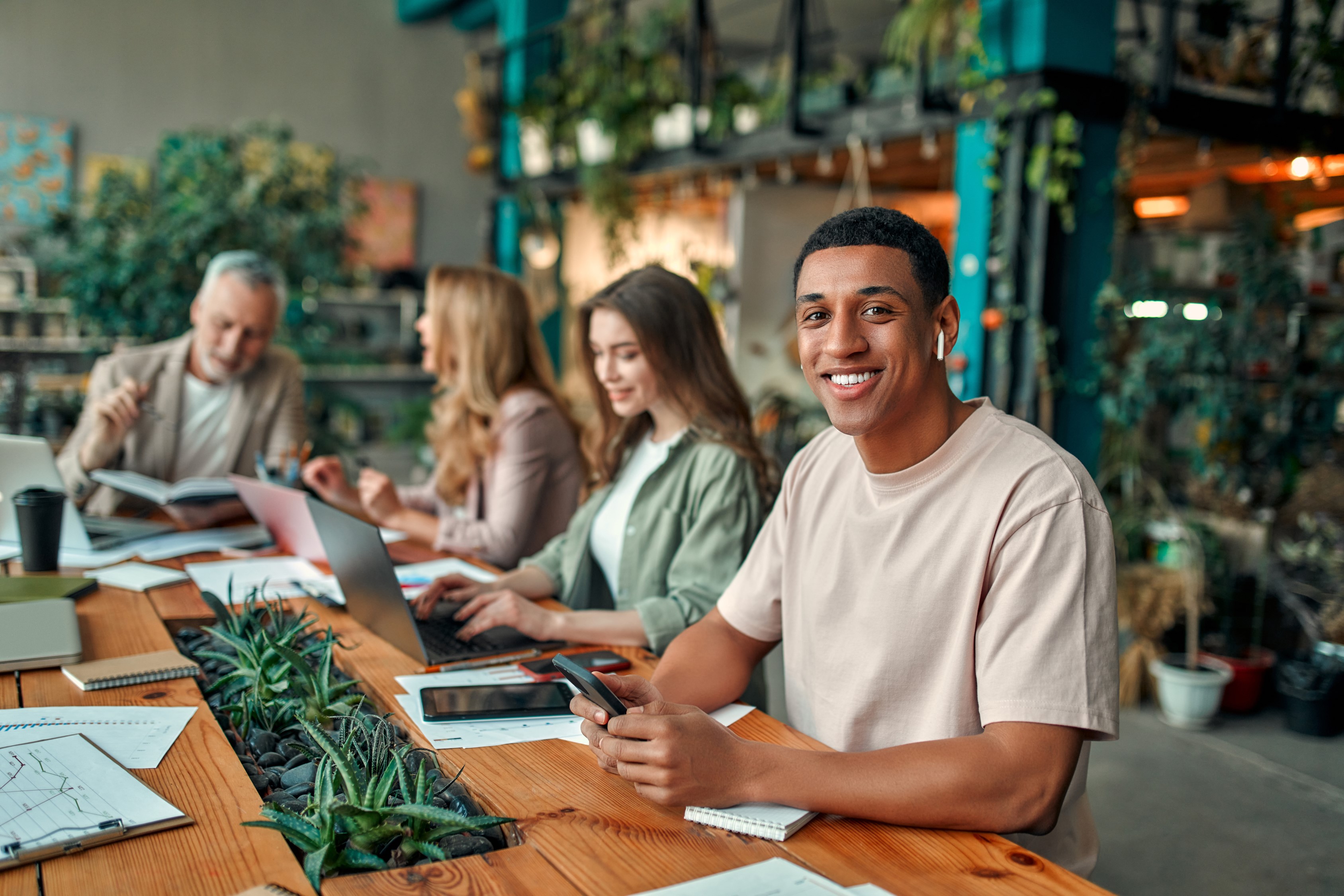 AWS Partner Customer Round Table - Crayon