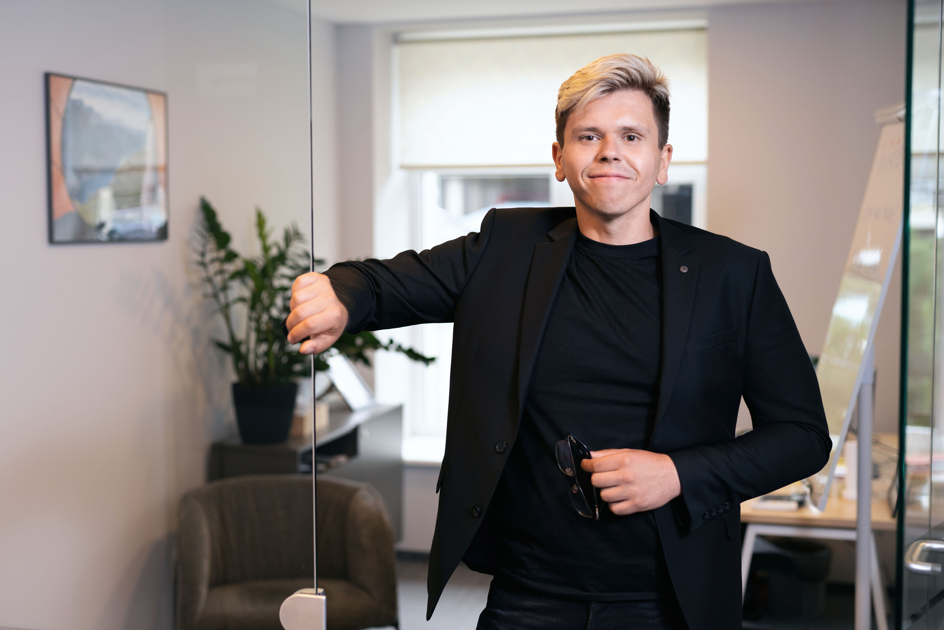 M365: Flexible and Scalable Device Orchestration - Crayon